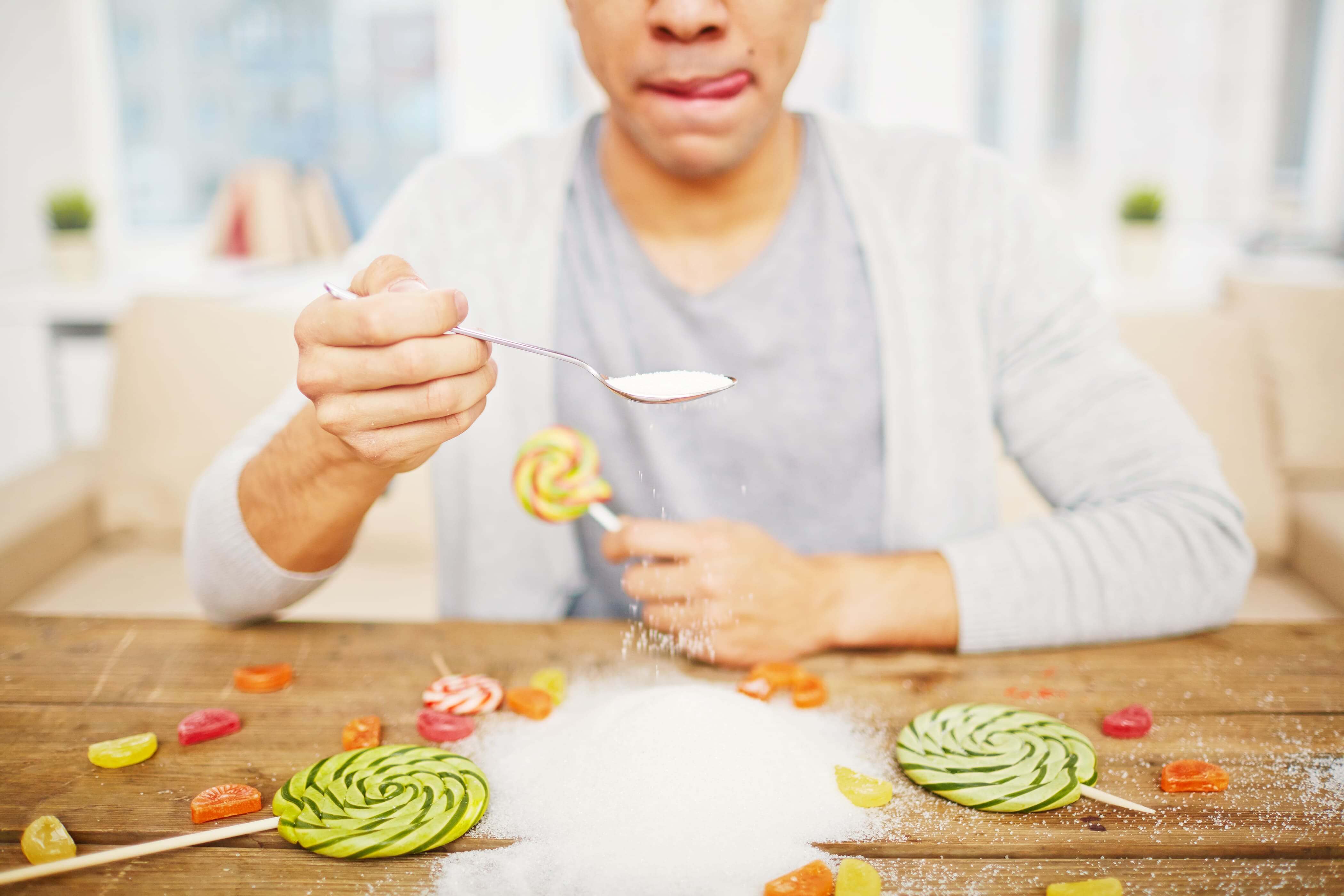 A është momenti për t’i trajtuar sheqernat njëlloj si duhanpirjen ...